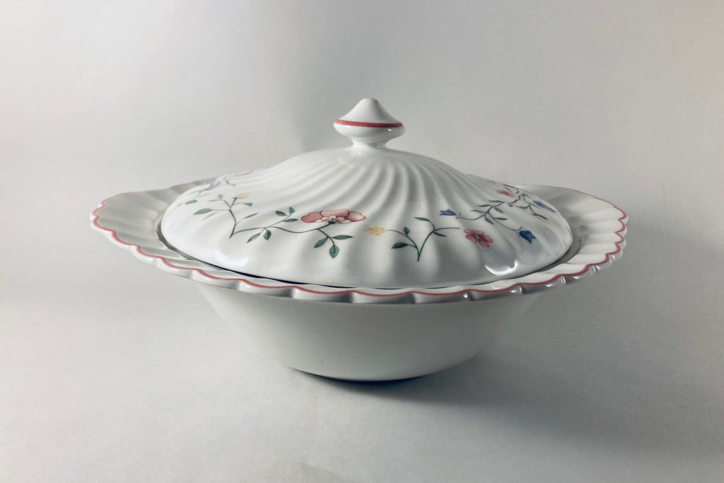 Johnsons - Summer Chintz - Vegetable Tureen - – The China Village