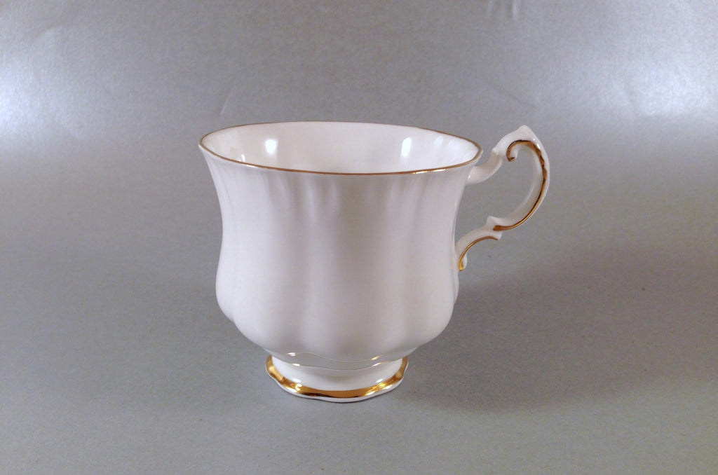 Royal Standard - 1047 - Teacup - 3 3/8 x 3" – The China Village